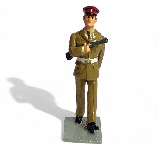 BRITISH ARMY INFANTRY Soldier Marching With Machine Gun 54mm Metal ...