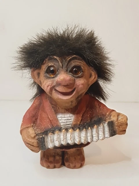 VINTAGE NY FORM TROLL Playing Instrument #709 MADE IN NORWAY £18.39 ...