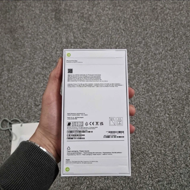 APPLE IPHONE 17 Pro 256GB Deep Blue Unlocked 100% Battery Health £771. ...