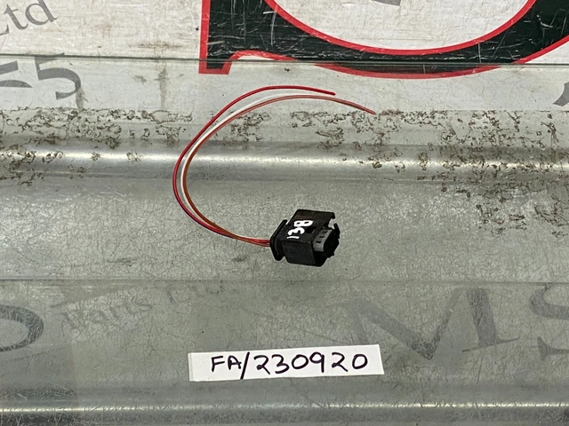 GENUINE MERCEDES BENZ Engine Wiring Loom Harness Plug Connector ...