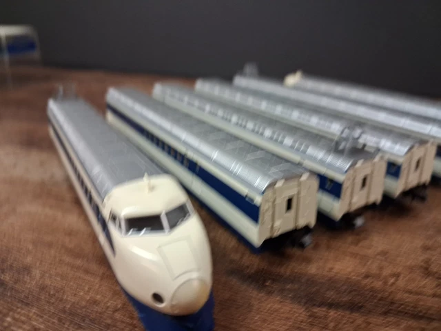 KATO N GAUGE Shinkasen coaches POWERED 6 piece set Train £77.00 ...