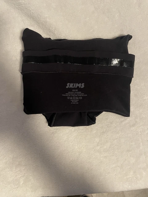 SKIMS BLACK SEAMLESS shapewear brief shaping high rise bottoms ...