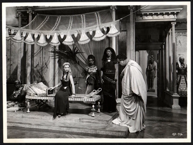 CAESAR AND CLEOPATRA 1945 Vivien Leigh, Francis L. Sullivan WILFRID ...