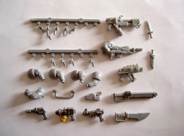 #C13 WARHAMMER 40K Astra Militarum Flamer Las Guns rifles bits parts ...