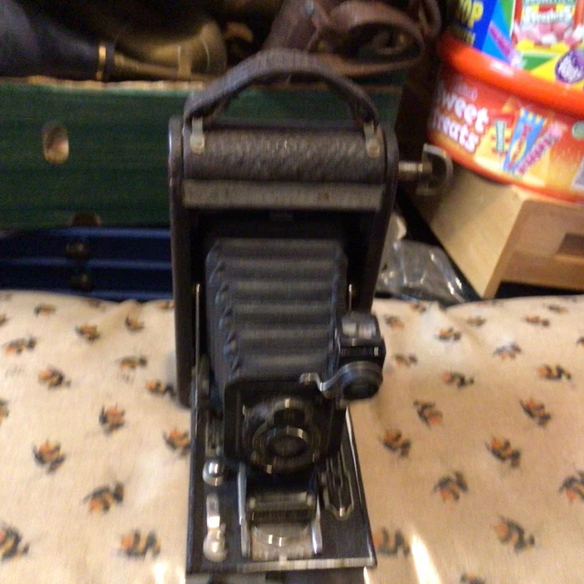 VINTAGE FOLDING CAMERA....EASTMAN KODAK No.1 AUTOGRAPHIC JR. bellows ...
