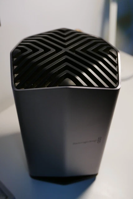 BLACKMAGIC EGPU - Radeon Pro 580 8 GB GDDR5 / Thunderbolt 3 / ottime ...