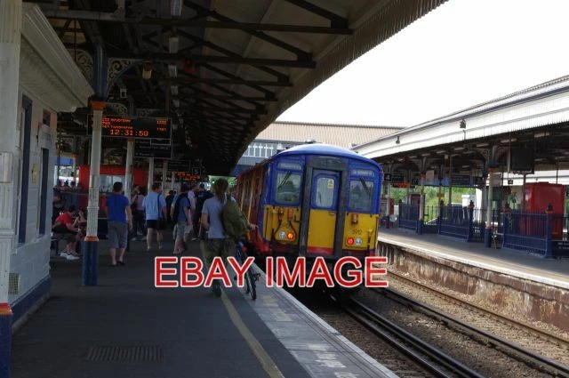 PHOTO CLASS 455 Set 455912 At Clapham Junction Platform 5 £1.00 ...