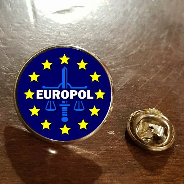 PIN'S ARGENTÉ EUROPOL POLICE EUROPE PINS bouton épinglette 2CM EUR 3,90 ...