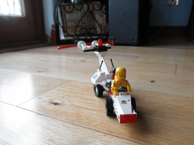 LEGO LEGOLAND: SATELLITE Patroller (6849) complette no instructions ...