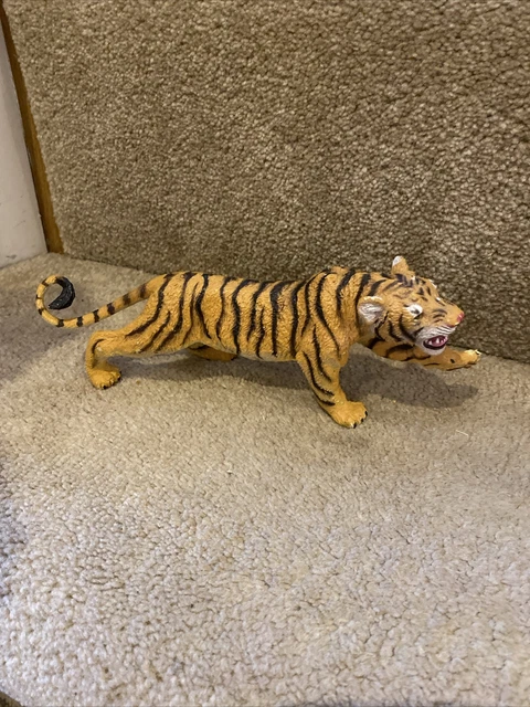VINTAGE AAA KOMODO Tiger Figure Hard Rubber Rare Collectible Figure $8. ...