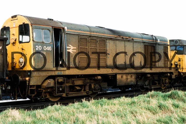 UK DIESEL TRAIN Railway Photograph Of Class 20 20046 Loco. Rm20-68 £1. ...