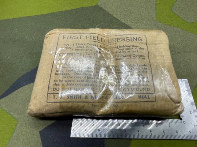 ORIGINAL WW2 BRITISH Army First Field Dressing - 1943 Dated £12.00 ...