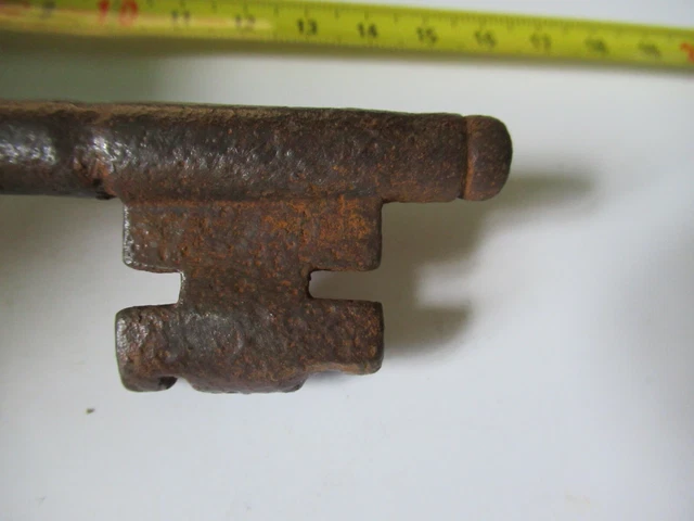 ANCIEN CLE CLEF Antique Old Key Alter Schlüssel Vecchia Chiave Llave ...