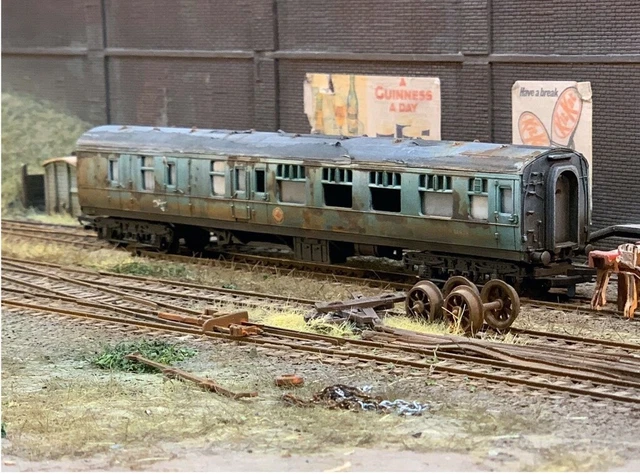 OO GAUGE COACH weathered MK1 Brake End Coach. Ref Y4 £34.99 - PicClick UK