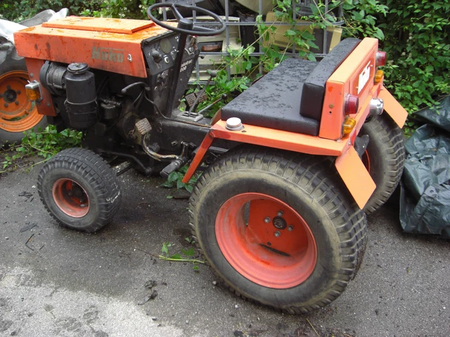 HAKO HAKOTRAC 2000 Diesel Aufsitzmäher Rasentraktor Traktor EUR 1.350 ...