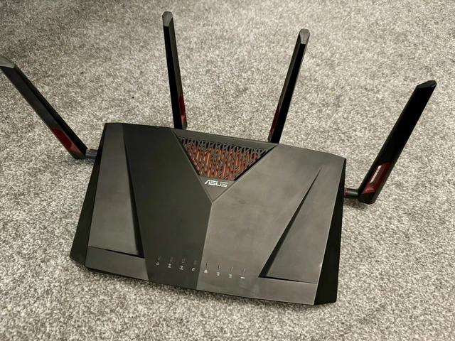 ASUS RT-AC88U 3100 Gigabit router CA wireless - senza scatola EUR 46,55 ...