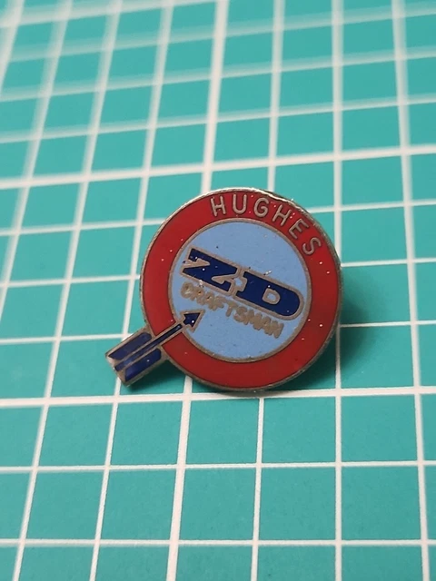 VINTAGE HUGHES AIRCRAFT Company ZD Craftsman Pin Service Award Screw ...