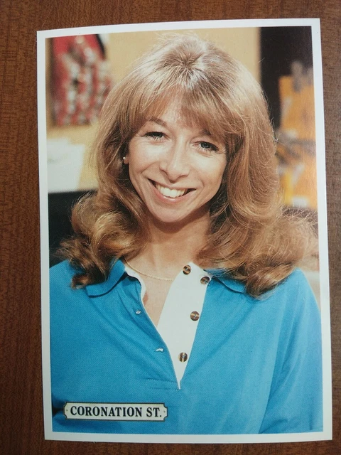 HELEN WORTH *GAIL Platt* CORONATION STREET NOT SIGNED FAN CAST POST ...