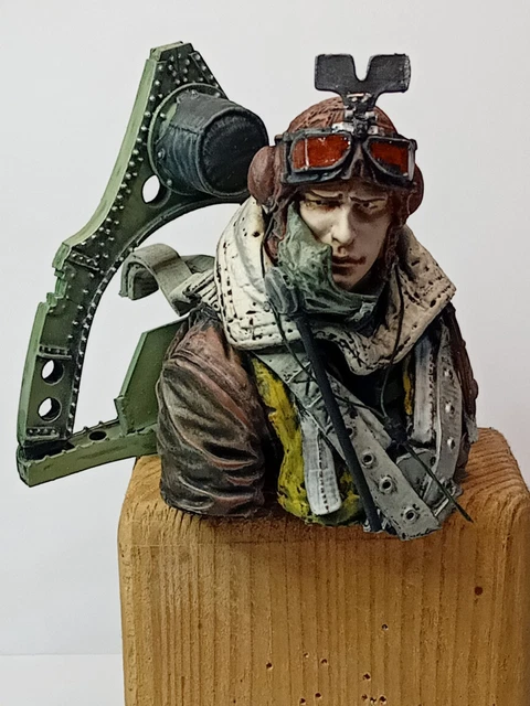 1:10 SCALE RESIN Bust WW2 RAF Spitfire Fighter Pilot Built £167.12 ...