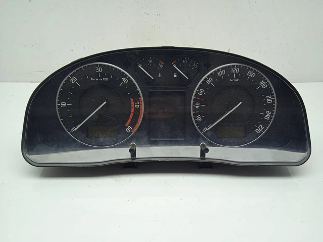 INSTRUMENTS DE BORD Skoda Superb (3U4) Sedan 1.9 TDI 115 PD (BPZ ...