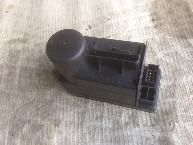 MERCEDES-BENZ W124 W202 central locking pump vacuum pump 2028000048 £90 ...