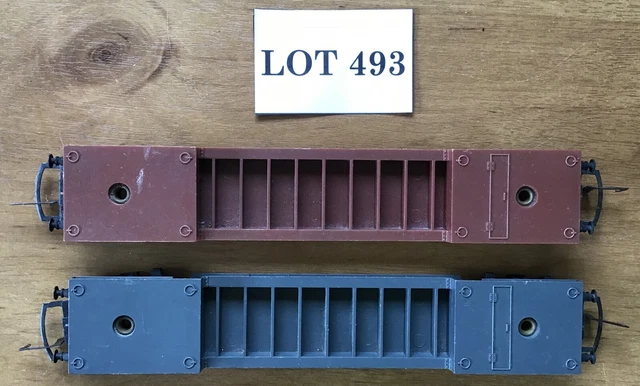 TWO TRI-ANG R118 bogie well wagons, 41913 and 41917 (lot 493) £6.99 ...