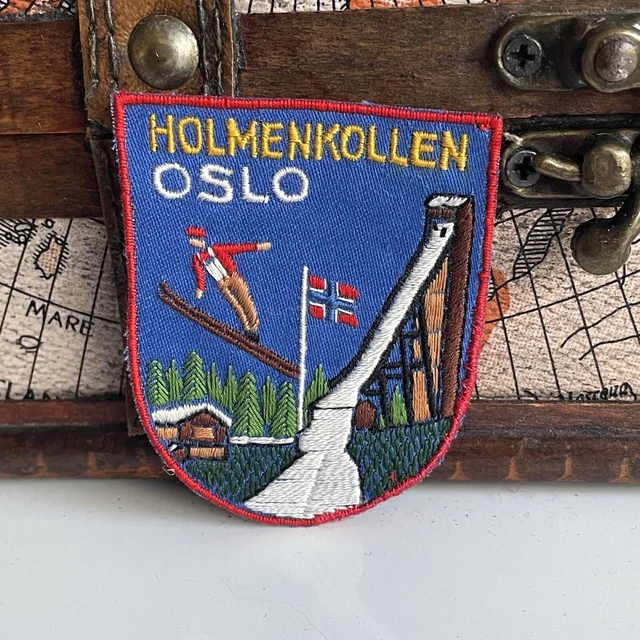 VINTAGE PATCH HOLMENKOLLEN Ski Jump Oslo Norway Souvenir Woven Cloth Badge £14.50 - PicClick UK