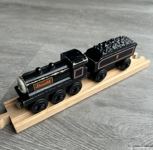 THOMAS & FRIENDS Wooden Railway Train Donald and Tender set Brio Kids ...