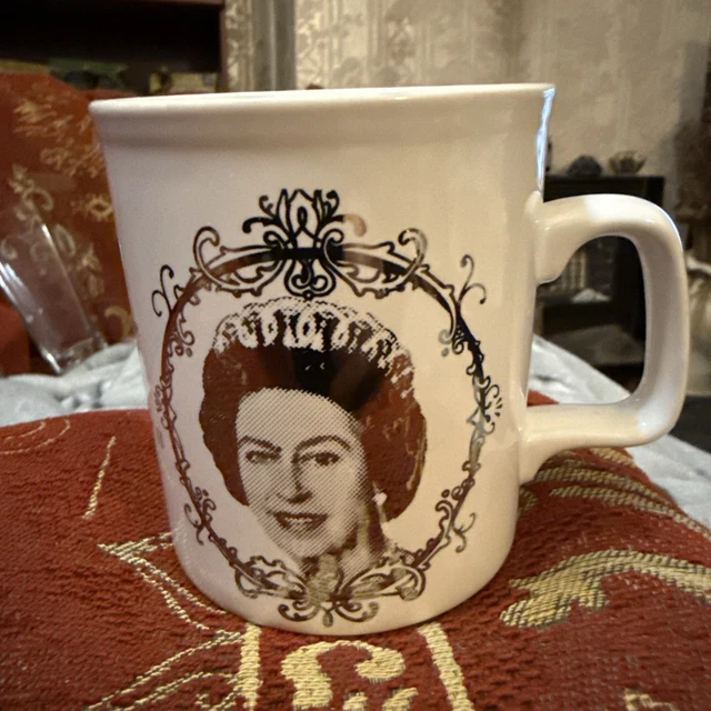 QUEEN ELIZABETH II Silver Jubilee, 1952-1977, Commemorative Mug £3.84 ...