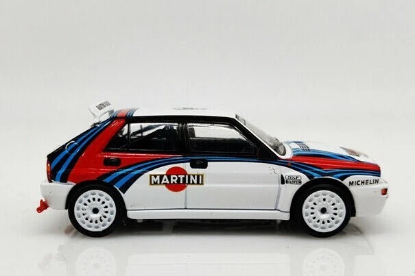 LANCIA DELTA HF Integrale Evoluzione Martini Racing - 1:64 Scale EUR 14 ...