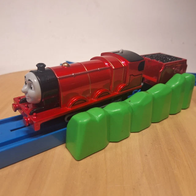 THOMAS THE TANK Engine Trackmaster Metallic James £8.99 - PicClick UK