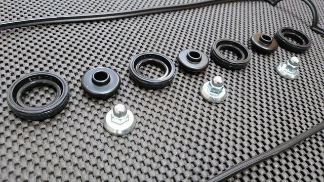 TOYOTA GENUINE AE86 4Ag 20 Valve Cylinder Head Cover Gasket Seal Washer ...