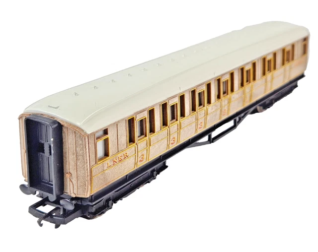 HORNBY R4332 RAIL Road OO Gauge LNER Teak Composite Coach No 22357 ...