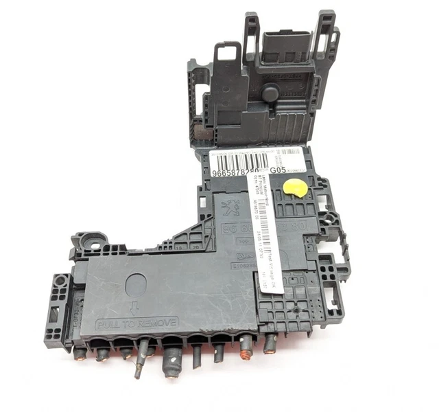 CAJA DE FUSIBLES Citroën ( C4, DS4 ) / Peugeot ( 208, 308, 508 ...