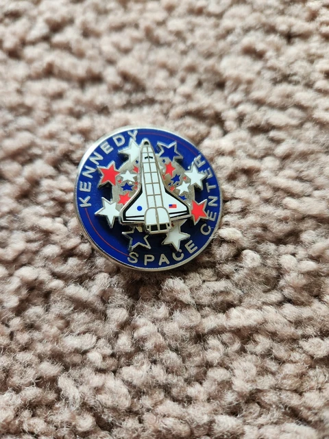 KENNEDY SPACE CENTER Shuttle Pin Spinning Stars Design Spaceship Logo ...