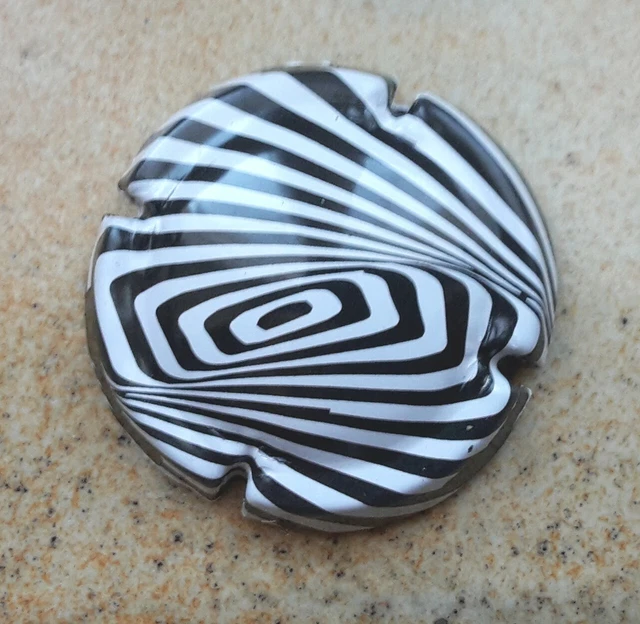 CAPSULE DE CHAMPAGNE générique lignes noires et blanches OP ART n°2 EUR 1,50 - PicClick FR