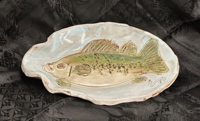 DIXIE POTTERY THREE E Designs Green Fish in Blue Water Ceramic Spoon ...
