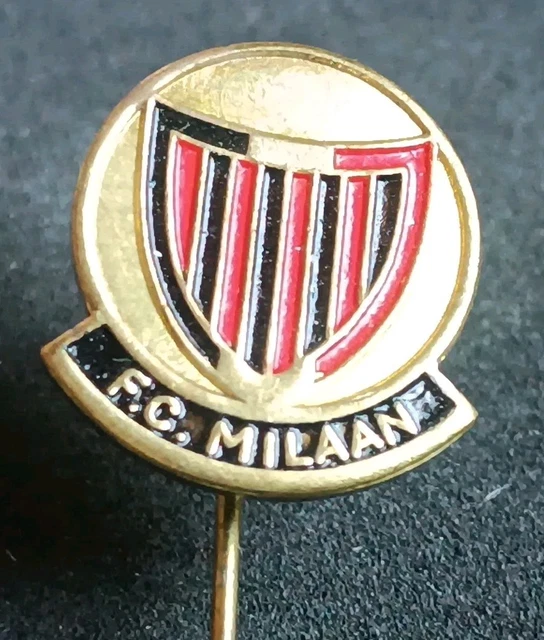 SPILLA PINS DISTINTIVO Stemma Simbolo Badge Logo Crest Club Milan ...