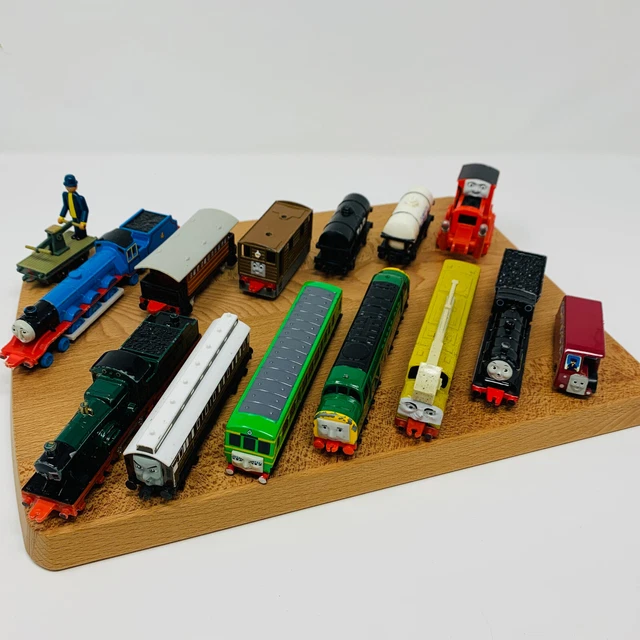 LOCOS TRAINS ERTL Thomas The Tank Engine & Friends lot bundle set £39. ...