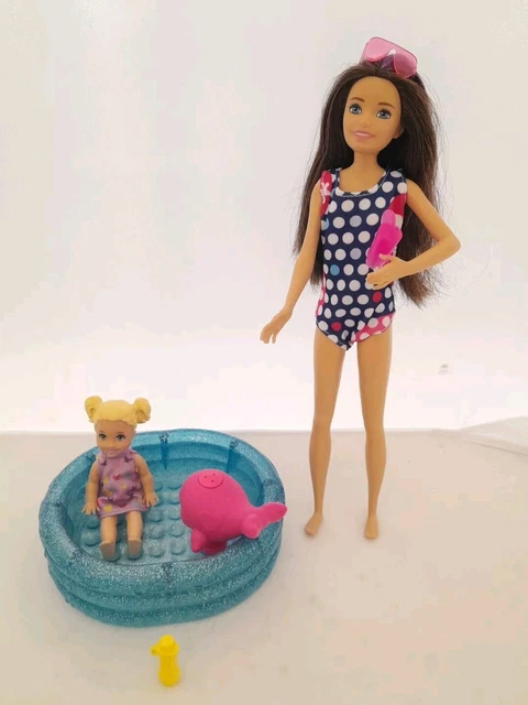 BARBIE SKIPPER DOLL Babysitter Inc Toddler Kiddie Pool Playset Sprays ...