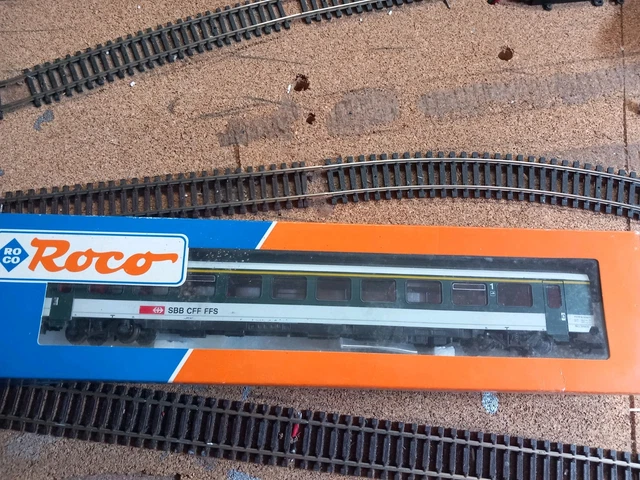 ROCO H0 SBB CFF FFS 1st class coach. £26.72 - PicClick UK