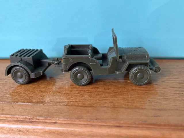 AIRFIX JEEP AND trailer attack force series extremely rare piece is ...