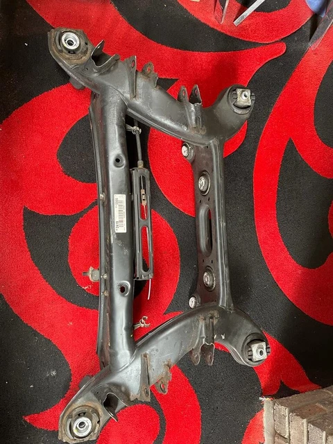 MERCEDES C CLASS W204 W212 Rear Suspension Subframe Axle Crossmember £ ...