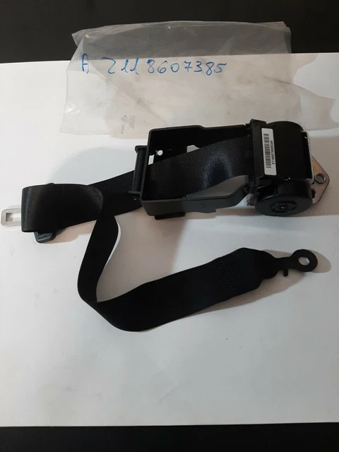 MERCEDES W211 OEM 2118607385 9C94 CLASS AND REAR SEAT BELT £133.19 ...