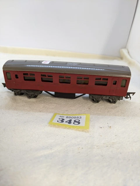 348 TRI-ANG MAROON LMS passenger coach RN 7573 . £3.99 - PicClick UK