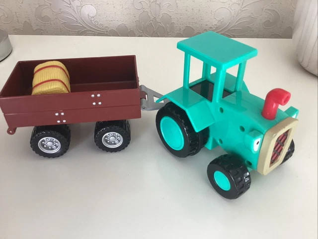 BOB THE BUILDER Vehicle - Friction Travis Tractor With Trailer Cbeebies ...
