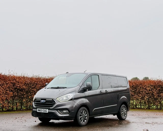 FORD TRANSIT CUSTOM 300 Limited TDCI ecoblue Automatic £11,995.00 ...