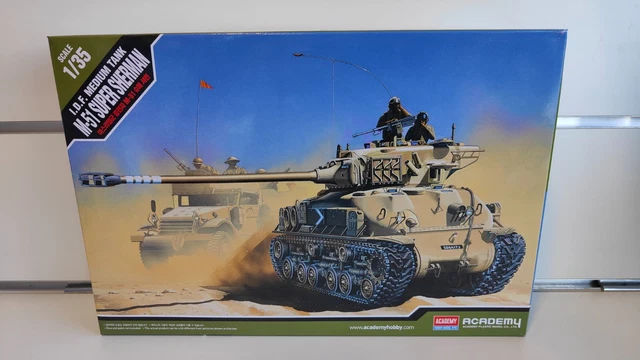 CARRO ARMATO IDF M51 Super Sherman modellino diorama 1-35 Academy 13254 ...