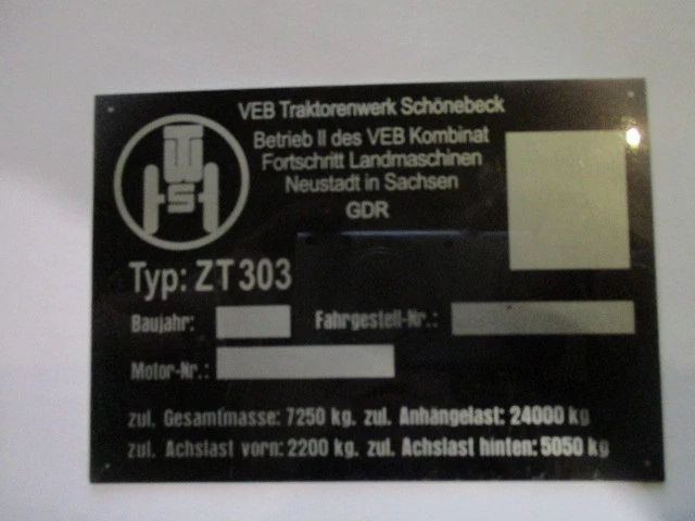 PLAQUE TRACTEUR FORTSCHRITT ZT 303 Plaque VEB RDA Schönebeck S60 Année ...
