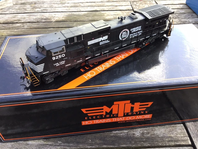 MTH HO SCALE Diesel Locomotive Dash-9 C44-9W NS Operation Lifesaver DCC ...